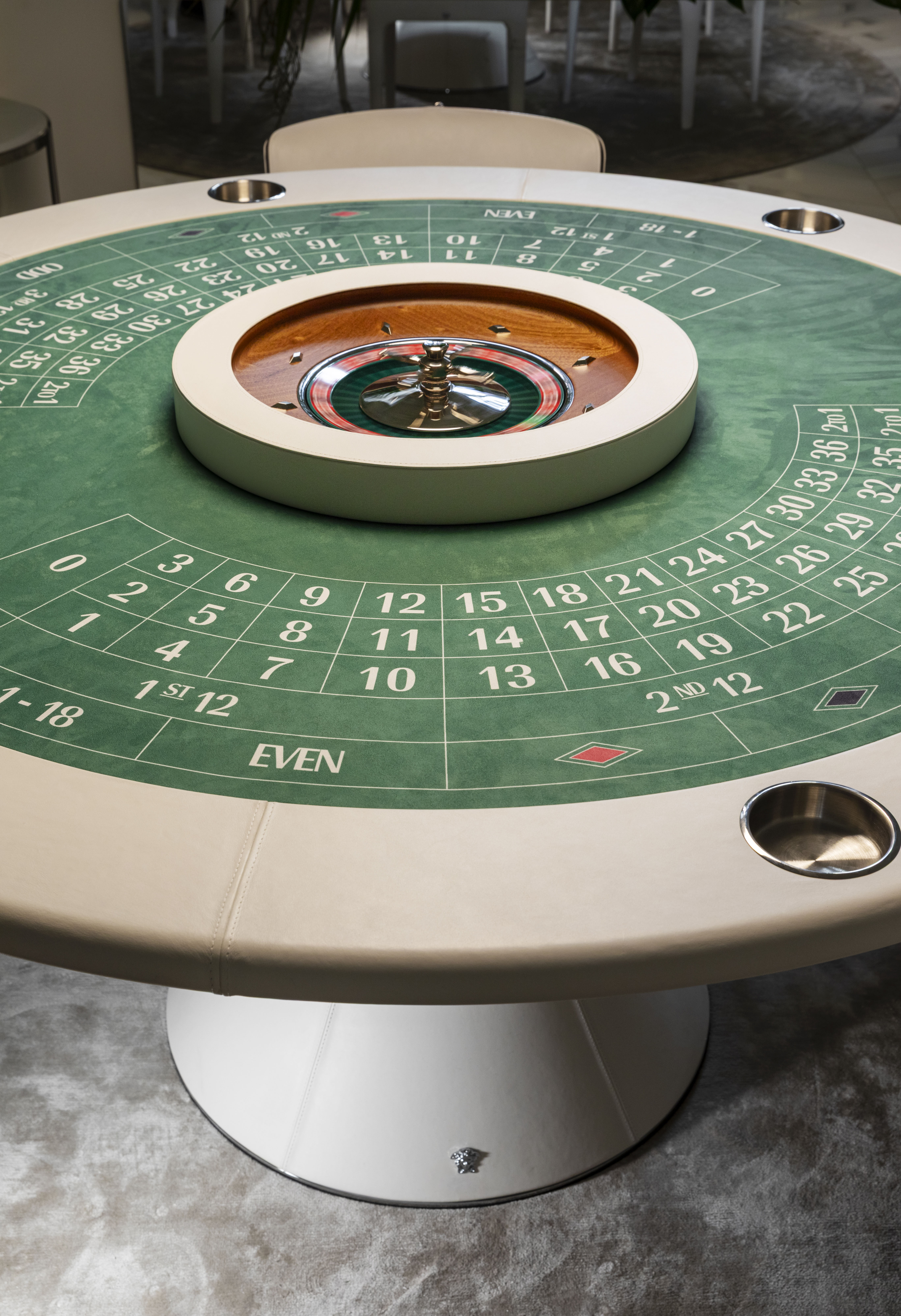 Casinò Royale Roulette Table - Versace Home - Tables — Solomia Home ...