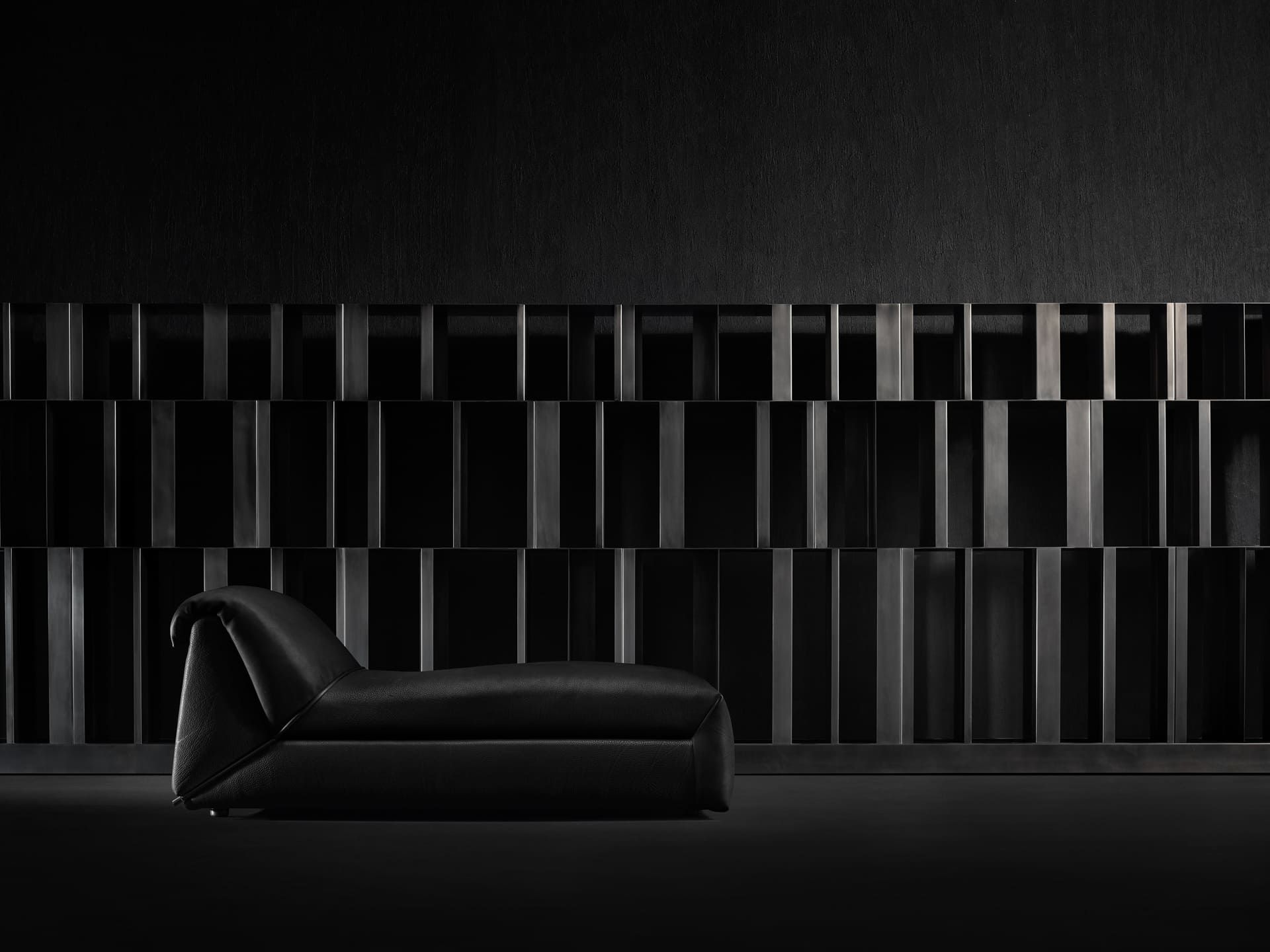 Luxury Henge Furniture: Contemporary Italian Collection in Dubai