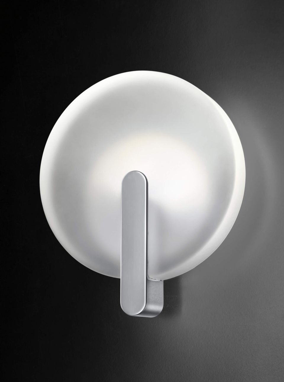 Italamp Sinua Wall Lamp: Italian Glass Lighting for UAE
