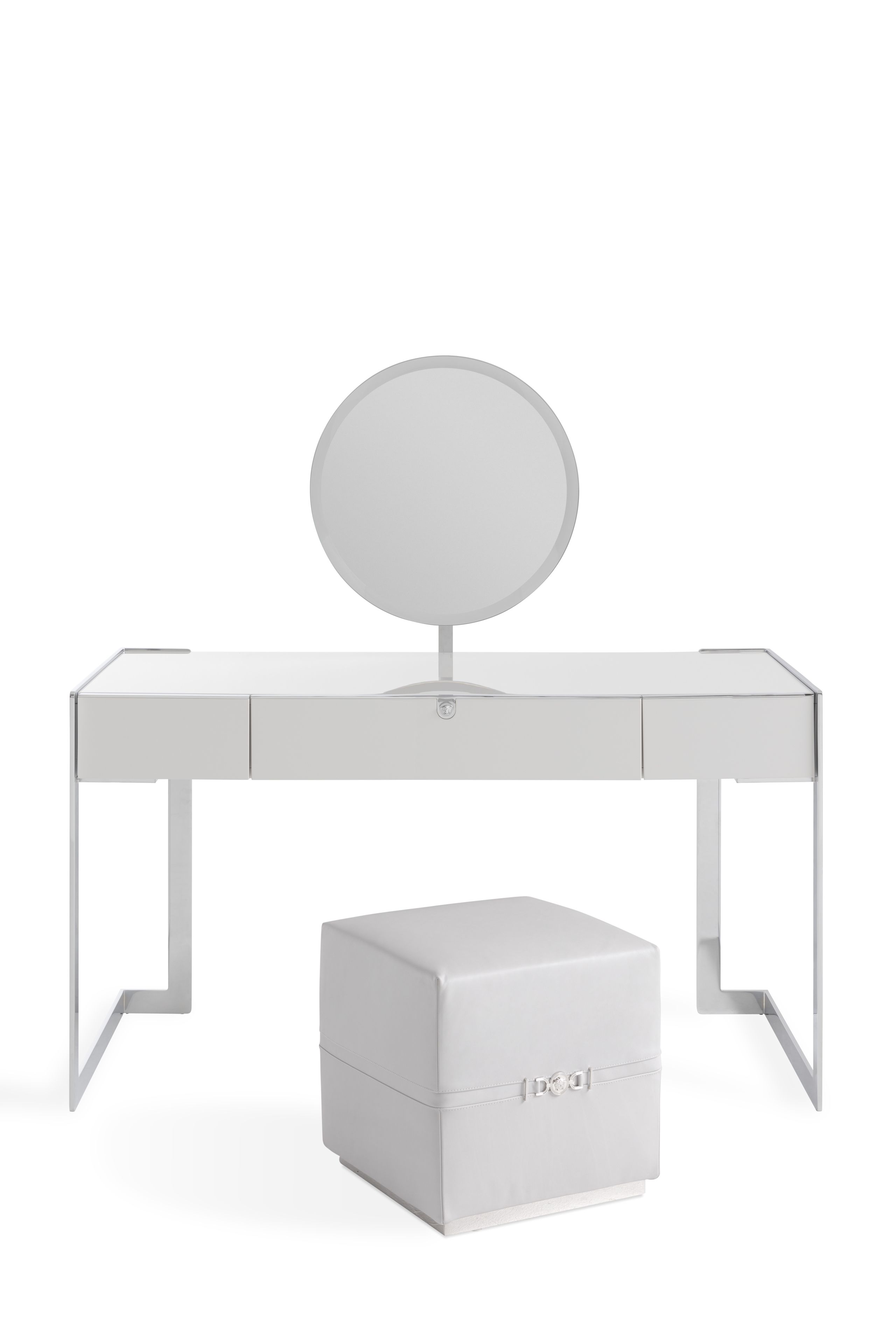 Via Gesù Medusa lady desk - Versace Home - Vanity desks — Solomia Home ...