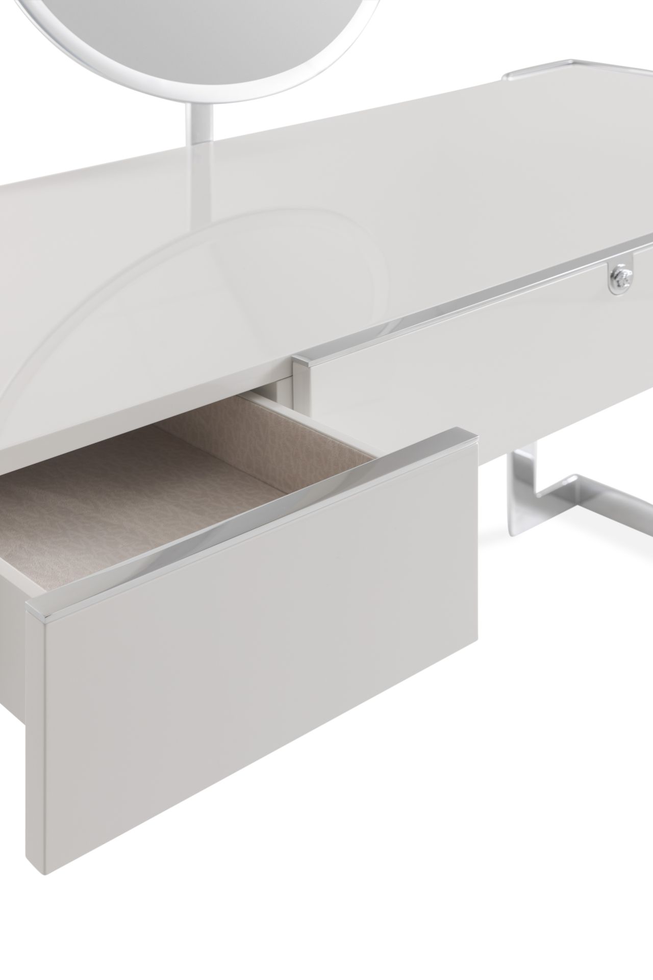 Via Gesù Medusa lady desk - Versace Home - Vanity desks — Solomia Home ...