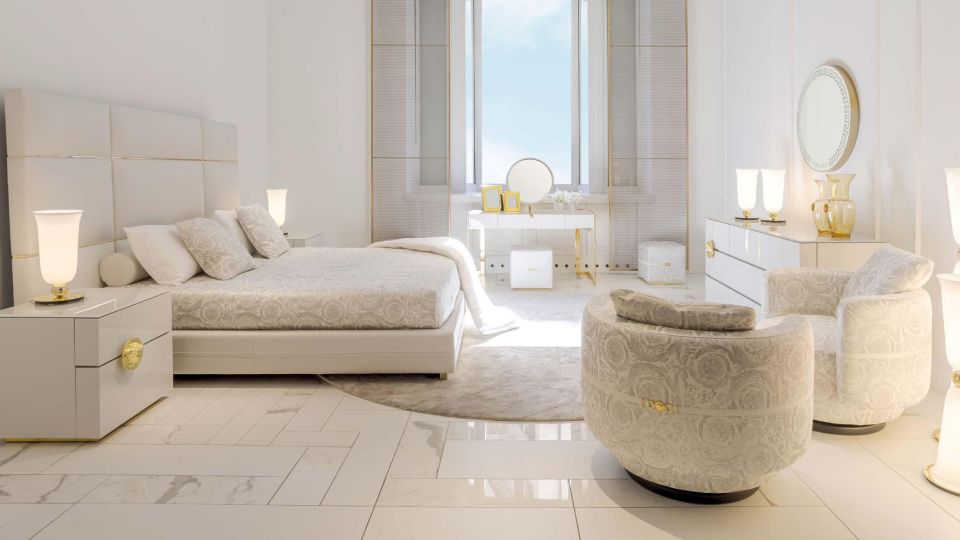 Via Gesù Medusa lady desk - Versace Home - Vanity desks — Solomia Home ...