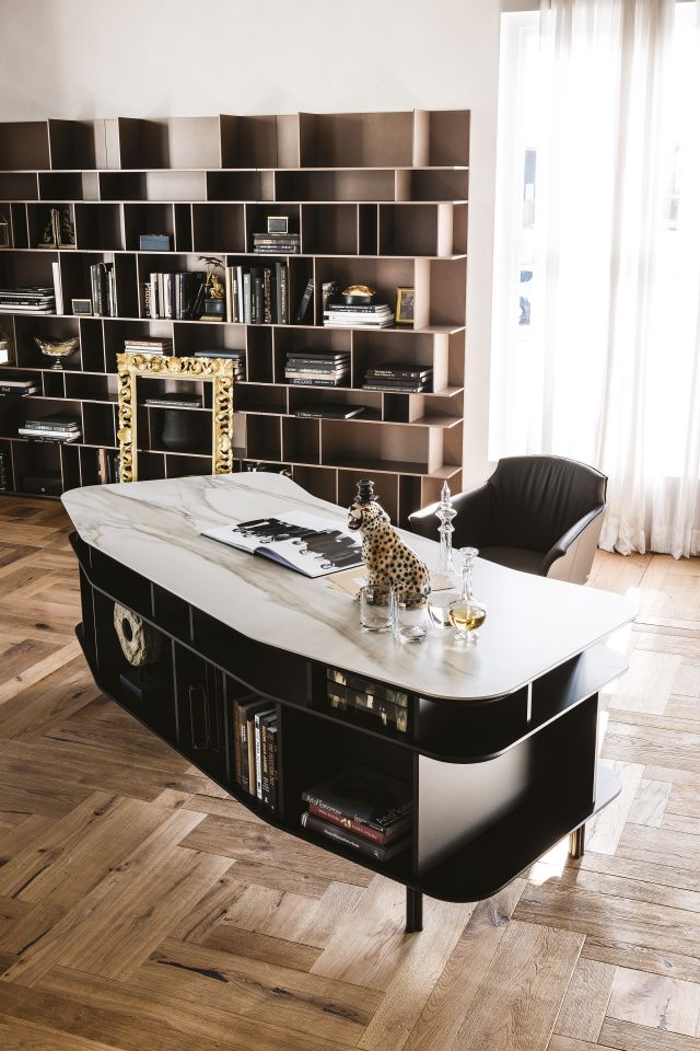 Cattelan Italia Wall Street Desk, Ceramic Top, Dubai - Catellan Italia ...