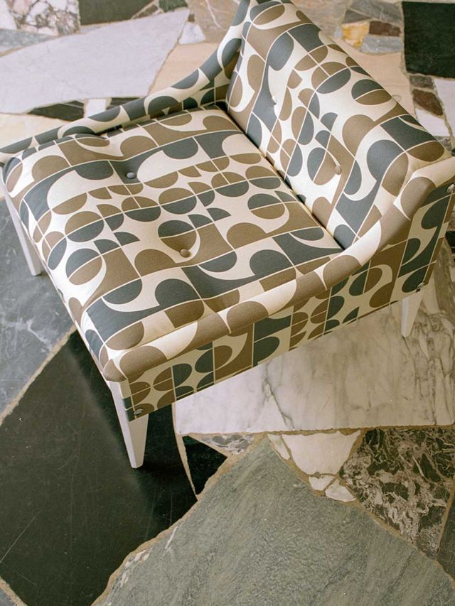 Dezza 24 | Armchair - Poltrona Frau - Sofas and armchairs — Luxury ...