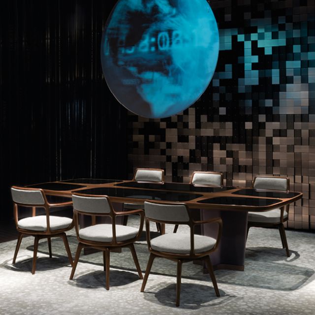 Giorgetti Bigwig Table: Italian Furniture for the UAE