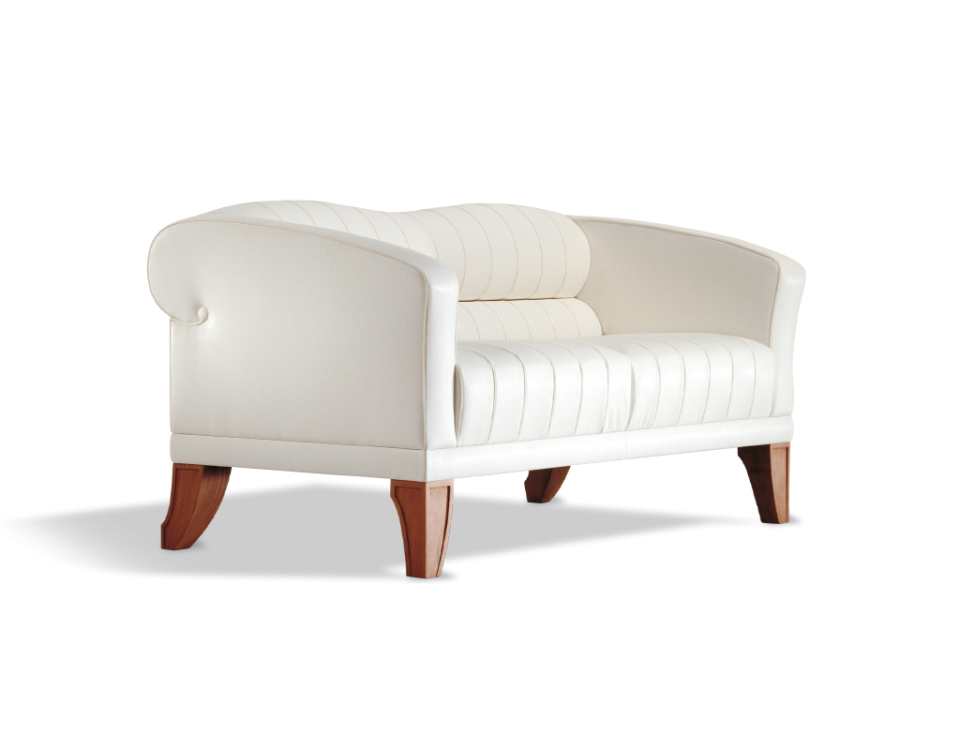 Giorgetti Ovis Armchair: Italian Design for UAE Homes
