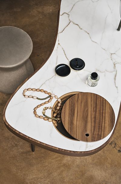 Bonaldo Venus Vanity Desk with Walnut Lid Box, Dubai - Bonaldo - Vanity ...